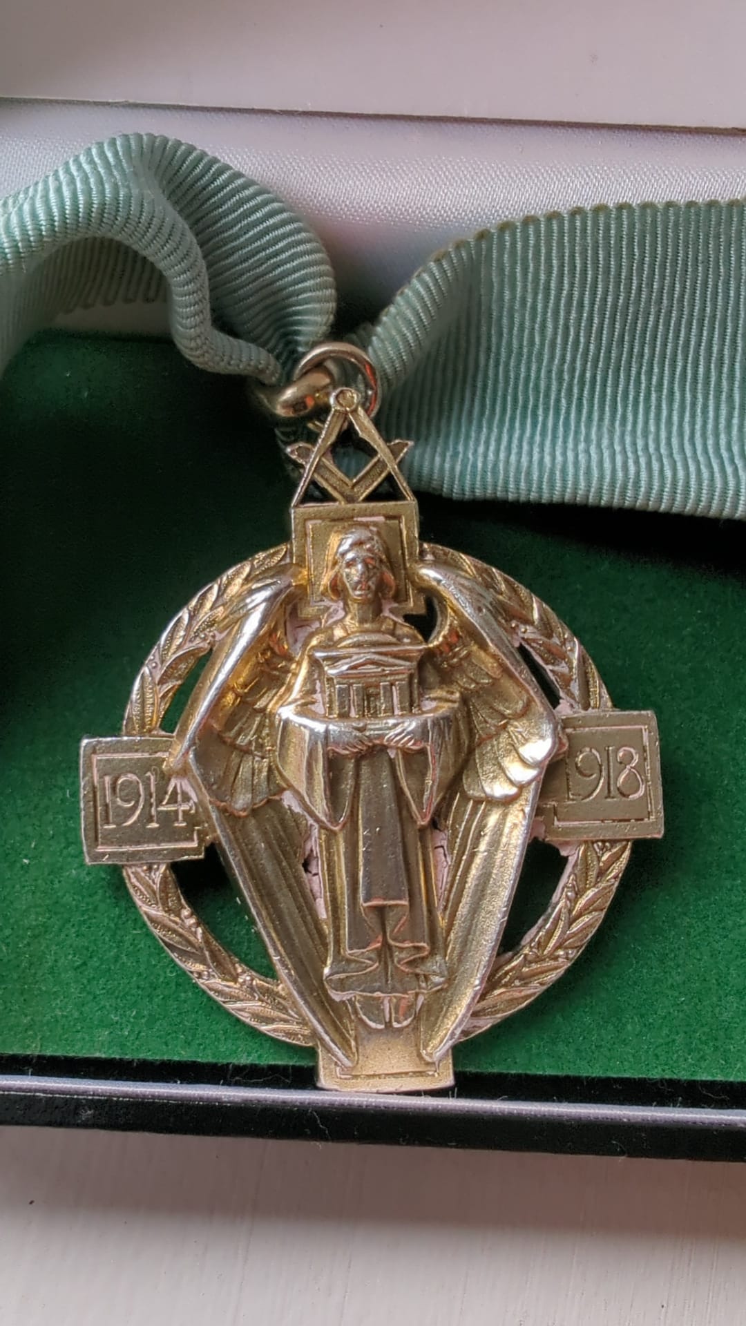 The History of the Hall Stone Jewel – Dalhousie & Call Sign No 865